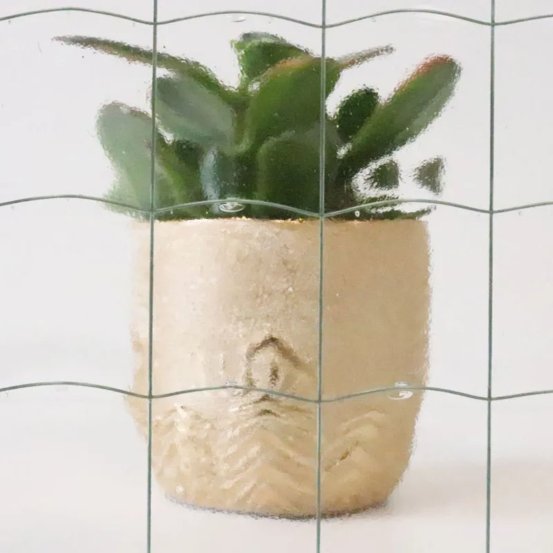 Soglass propose la découpe de verre armé sur mesure comme le Verre armé ...